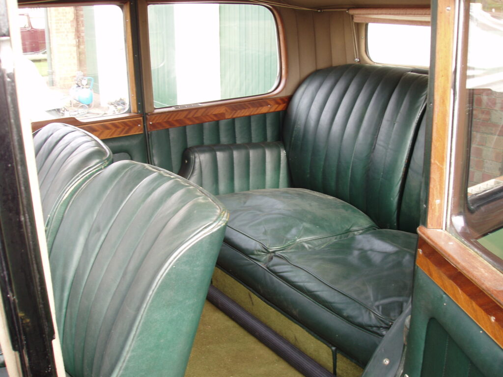 Sunbeam 16 six-light Saloon – The Motor Shed