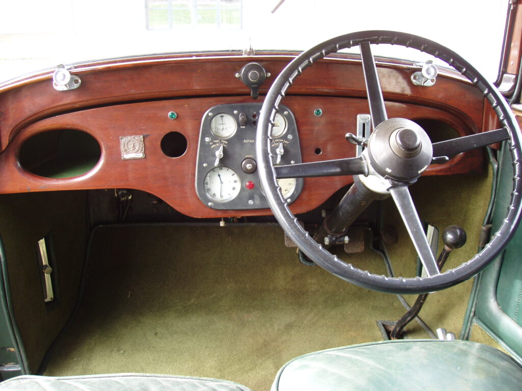 Sunbeam 16 six-light Saloon – The Motor Shed