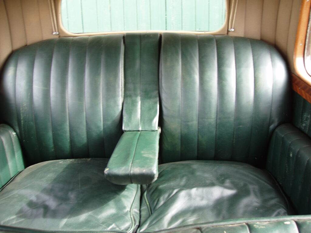 Sunbeam 16 six-light Saloon – The Motor Shed