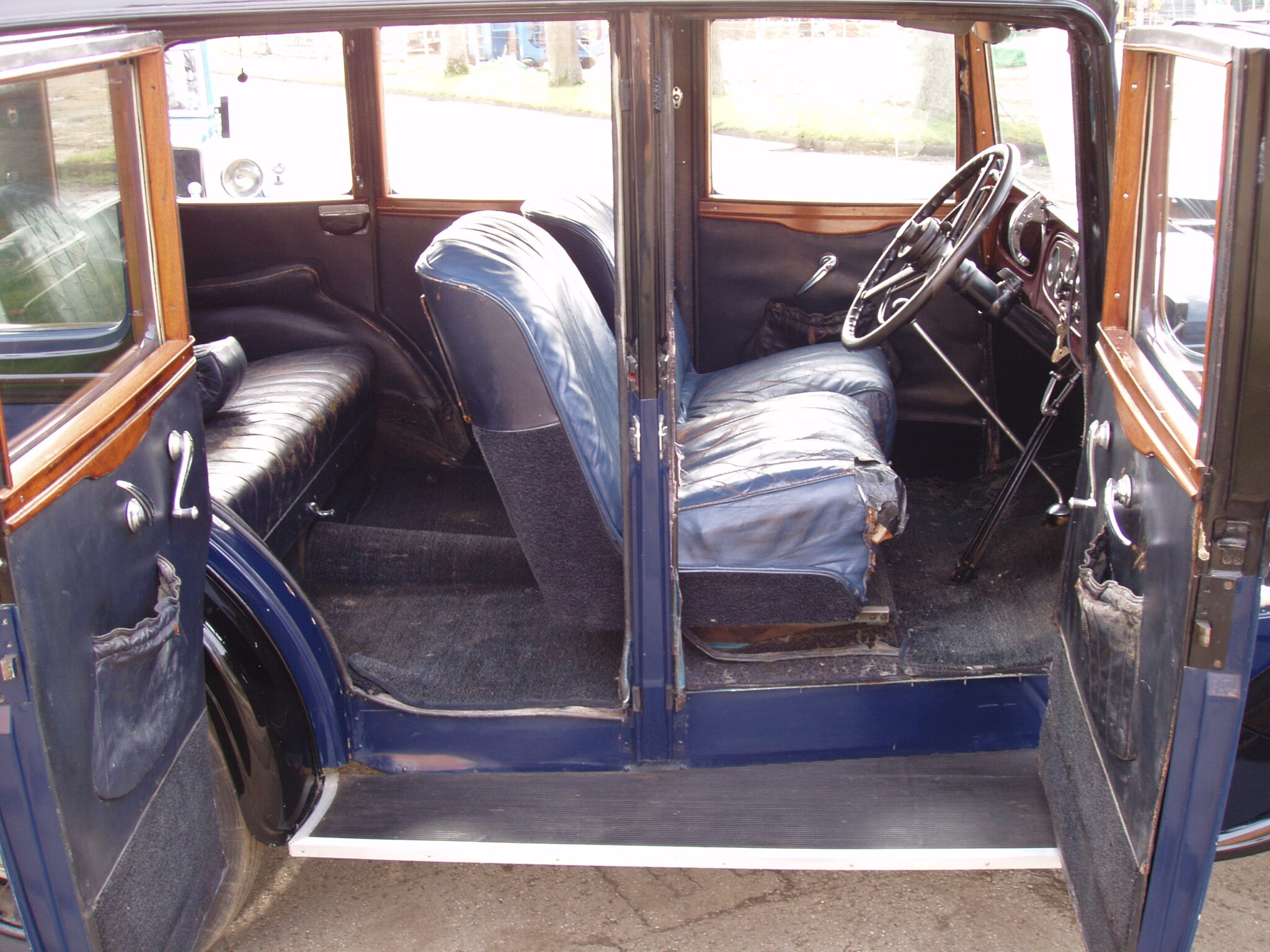 Austin 18 Carlton saloon – The Motor Shed